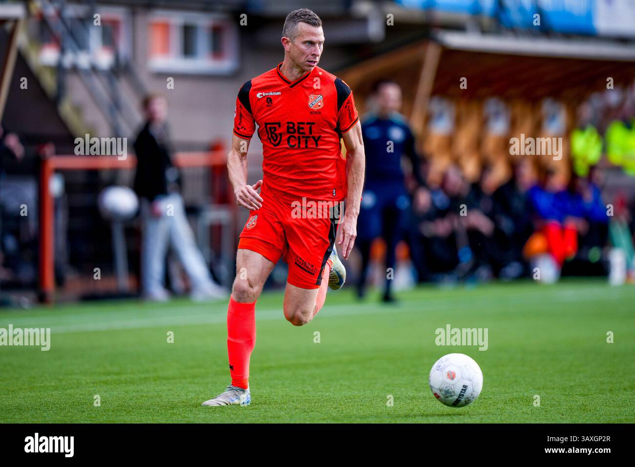 Volendam, Netherlands. 20th Apr, 2025. VOLENDAM, 20-04-2025, Kras ...