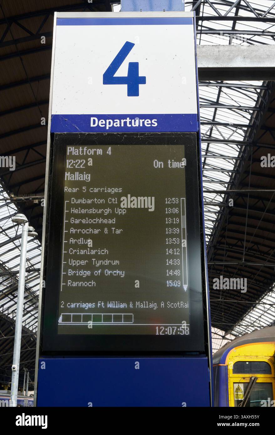 Departure to glasgow train sign hi-res stock photography and images - Alamy