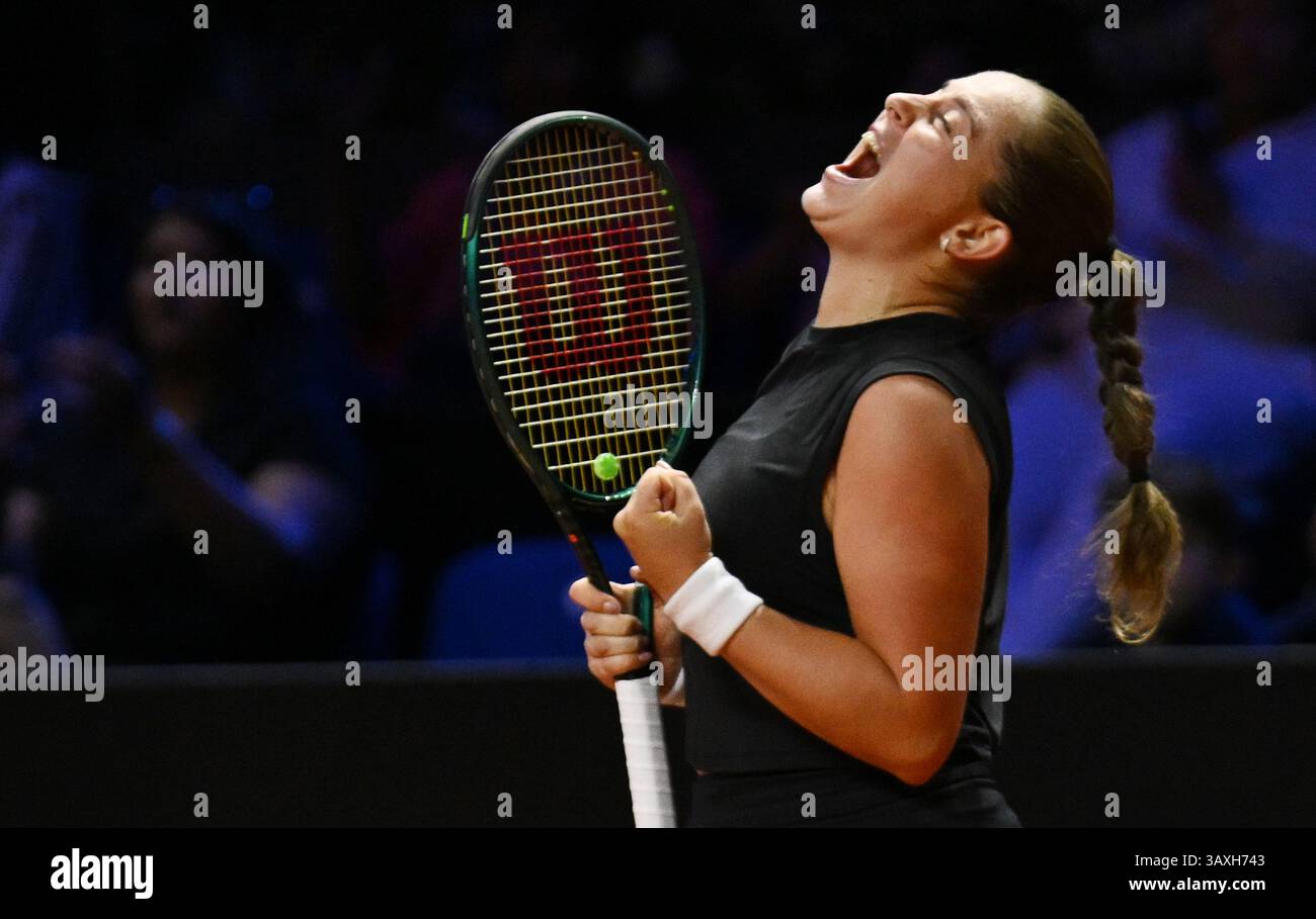 Stuttgart, Germany. 21st Apr, 2025. Tennis: WTA Tour - Stuttgart ...