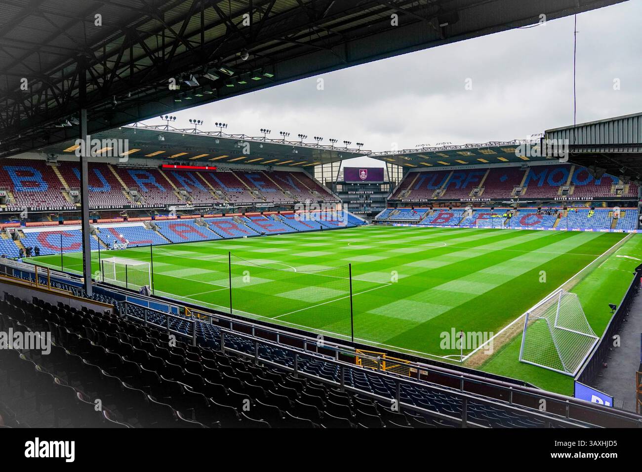 Ground View inside the Stadium during the Burnley FC v Sheffield United ...