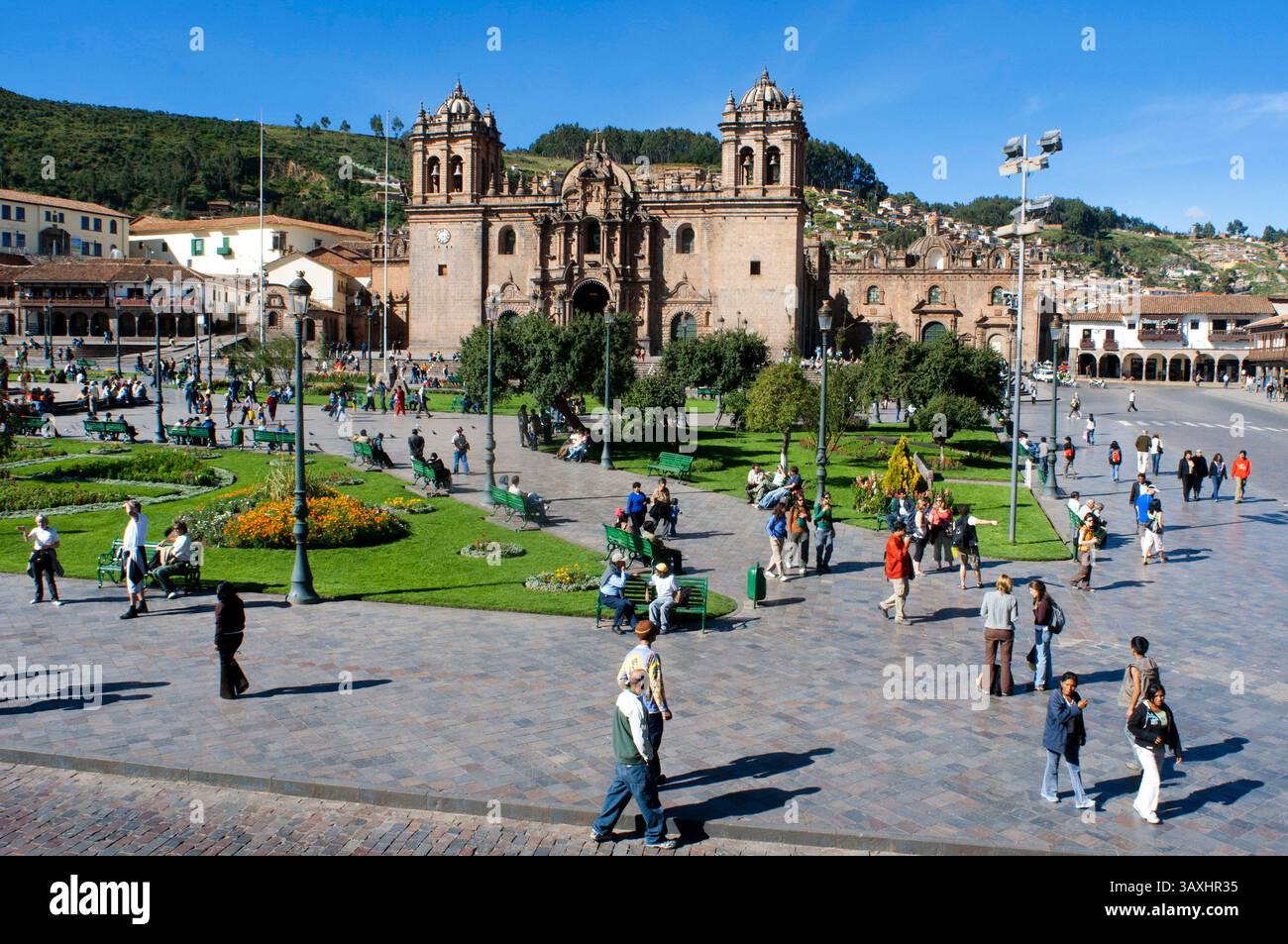 Oct 21, 2016 - Peru - Cuzco Cathedral in the Plaza de Armas. Cuzco ...