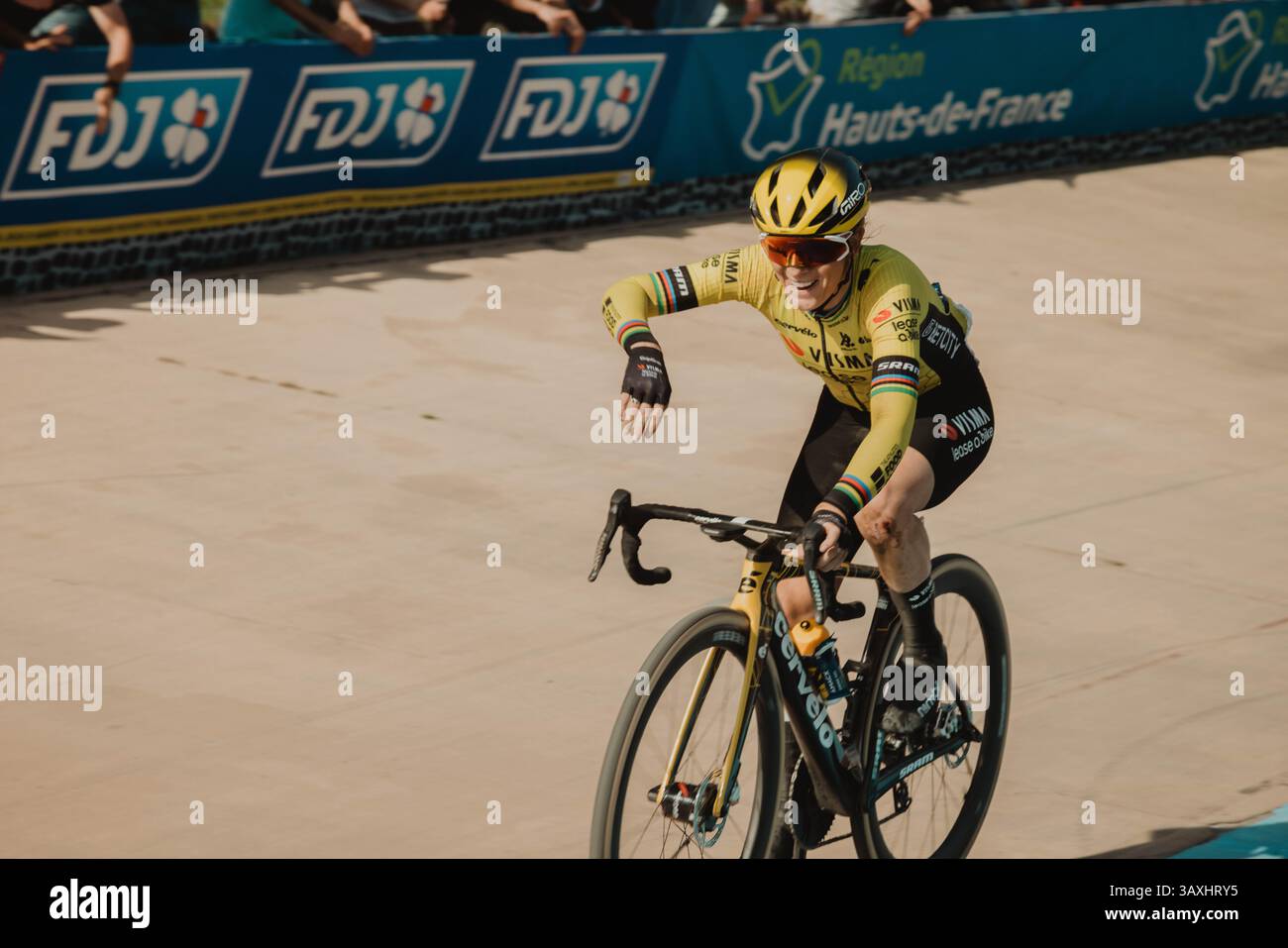 Paris-Roubaix Femmes 2025 Image Credit: PelotonPix / Dave Dodge ...