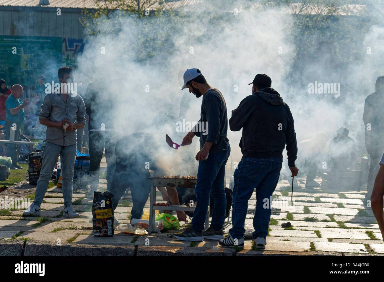 Mauerpark in Prenzlauer Berg, Frühling in Berlin, Grillpülatz, Berlin ...
