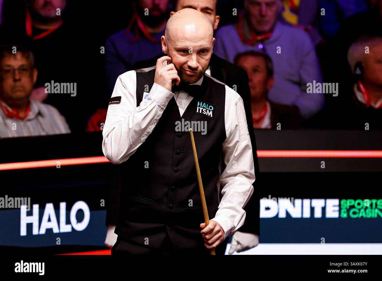 Sheffield, UK. 21st Apr, 2025. Zak Surety reacts during the 2025 Halo ...
