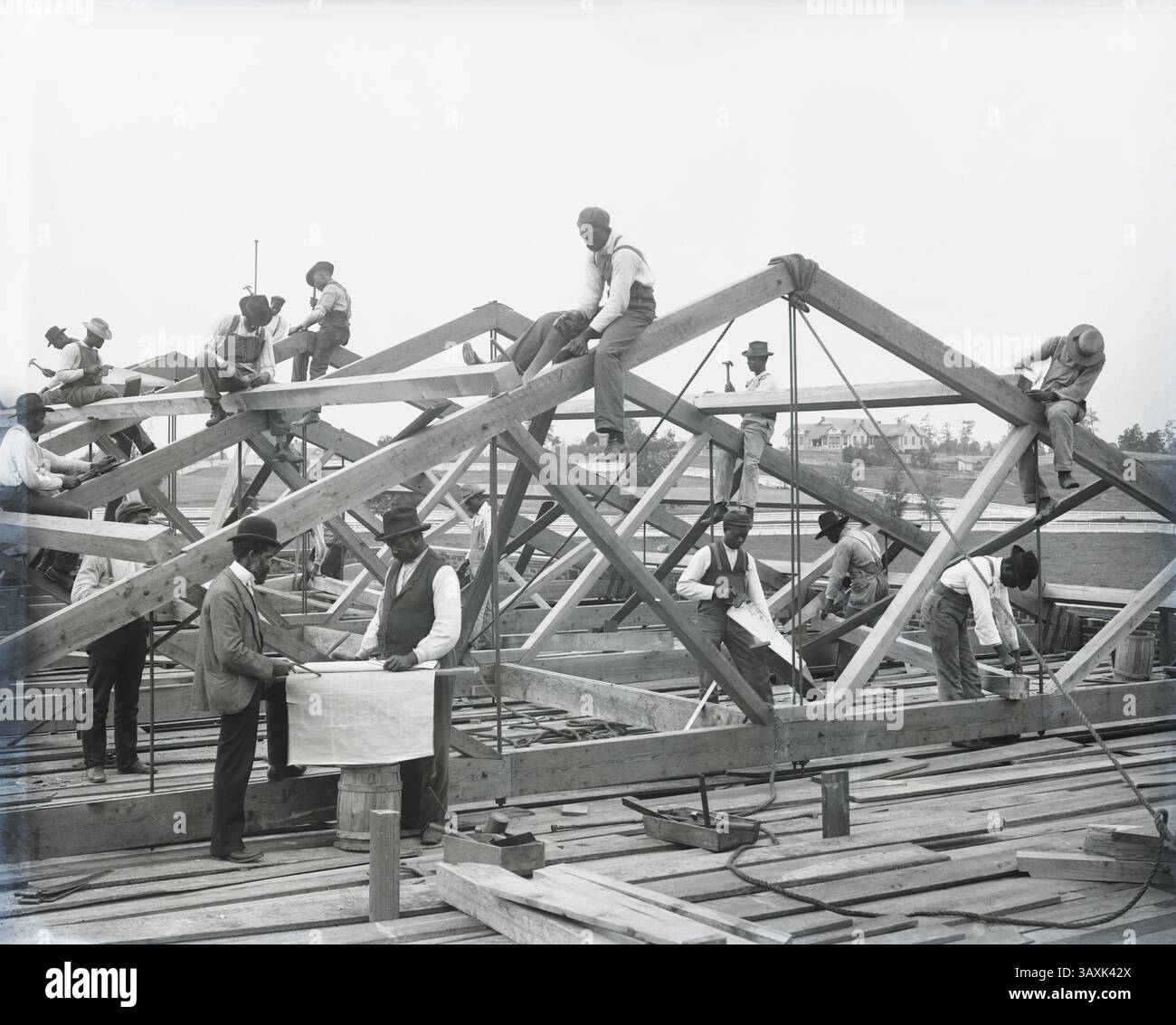 May 14, 2014 - Roof Construction by Students at Tuskegee Institute ...