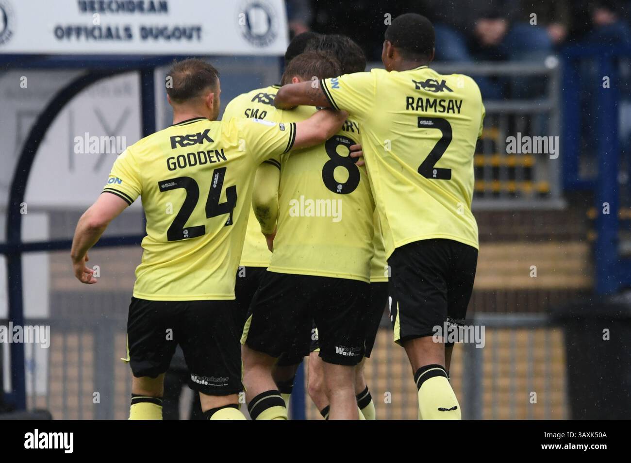 Wycombe, England. 21st Apr 2025. Charlton celebrate after Luke Berry ...