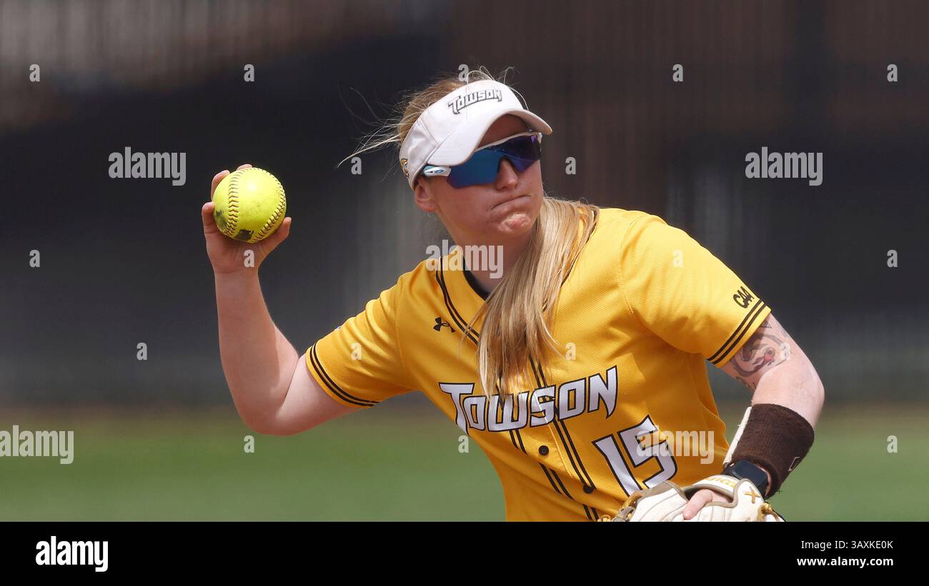 Towson infielder Cara Bohner (15) during an NCAA softball game against ...