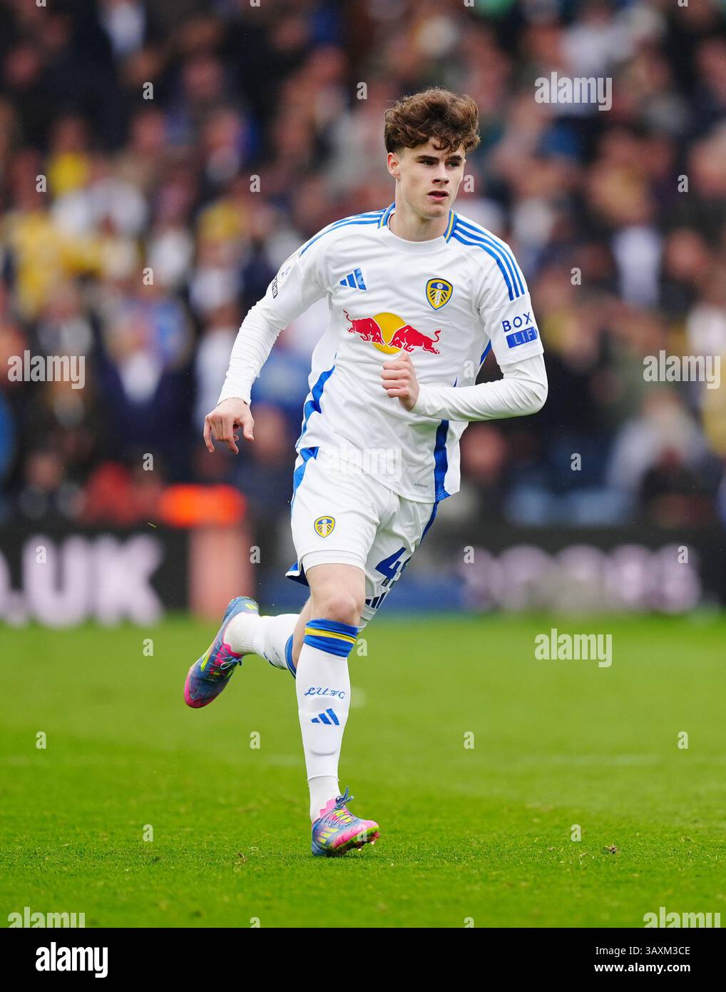 Leeds United's Harry Gray during the Sky Bet Championship match at ...