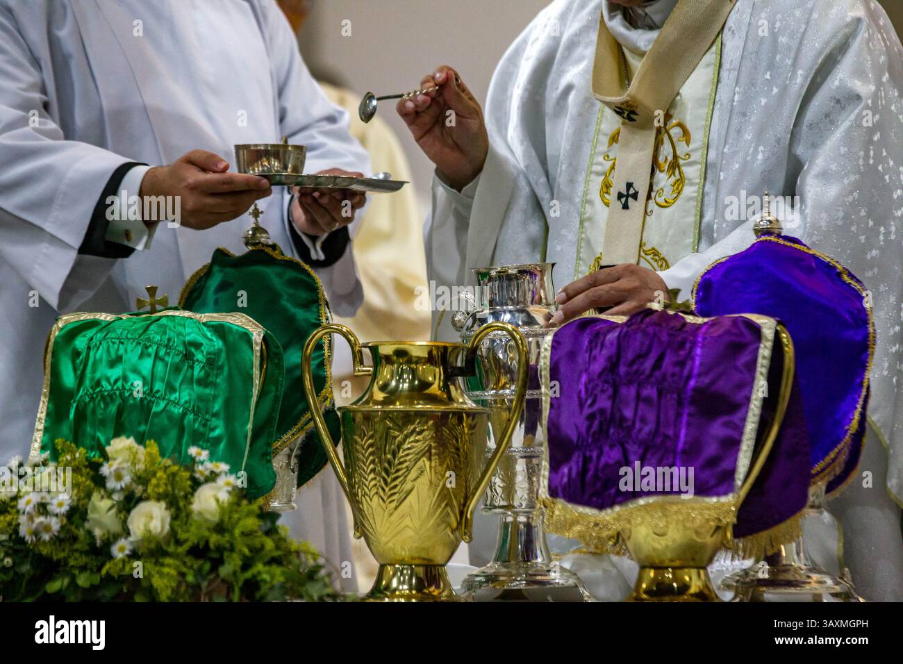 Maracaibo,Venezuela. 15-04-2024.Religious rituals are seen during the ...