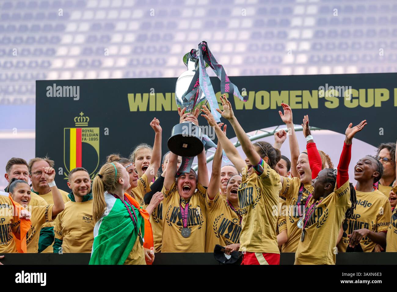 Leuven, Belgium. 21st Apr, 2025. Standard players celebrating with the ...
