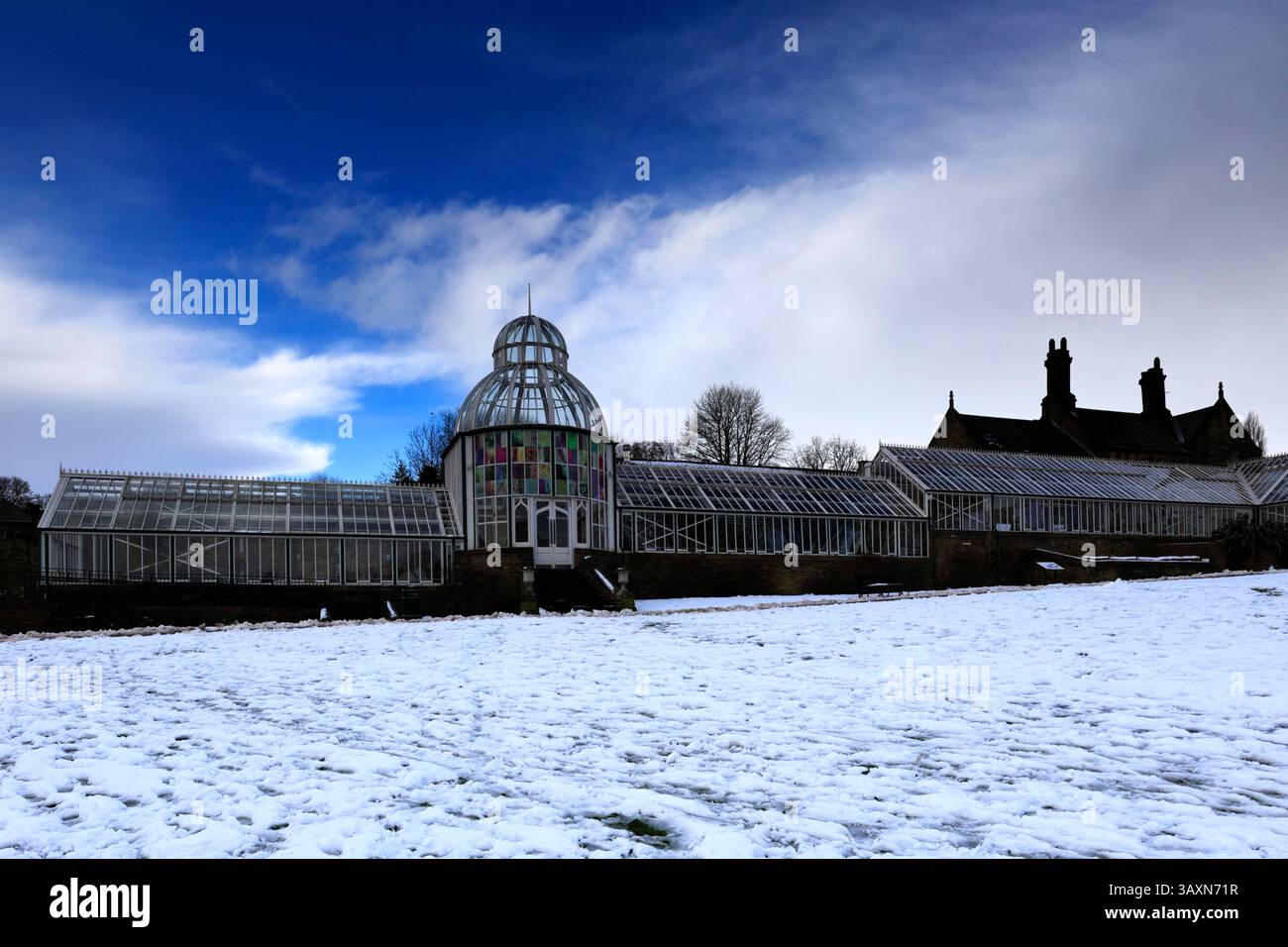 The Cliffe Castle Pavilion, Cliffe Castle Park, Keighley town ...