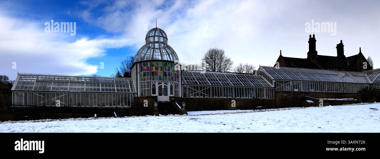 The Cliffe Castle Pavilion, Cliffe Castle Park, Keighley town ...