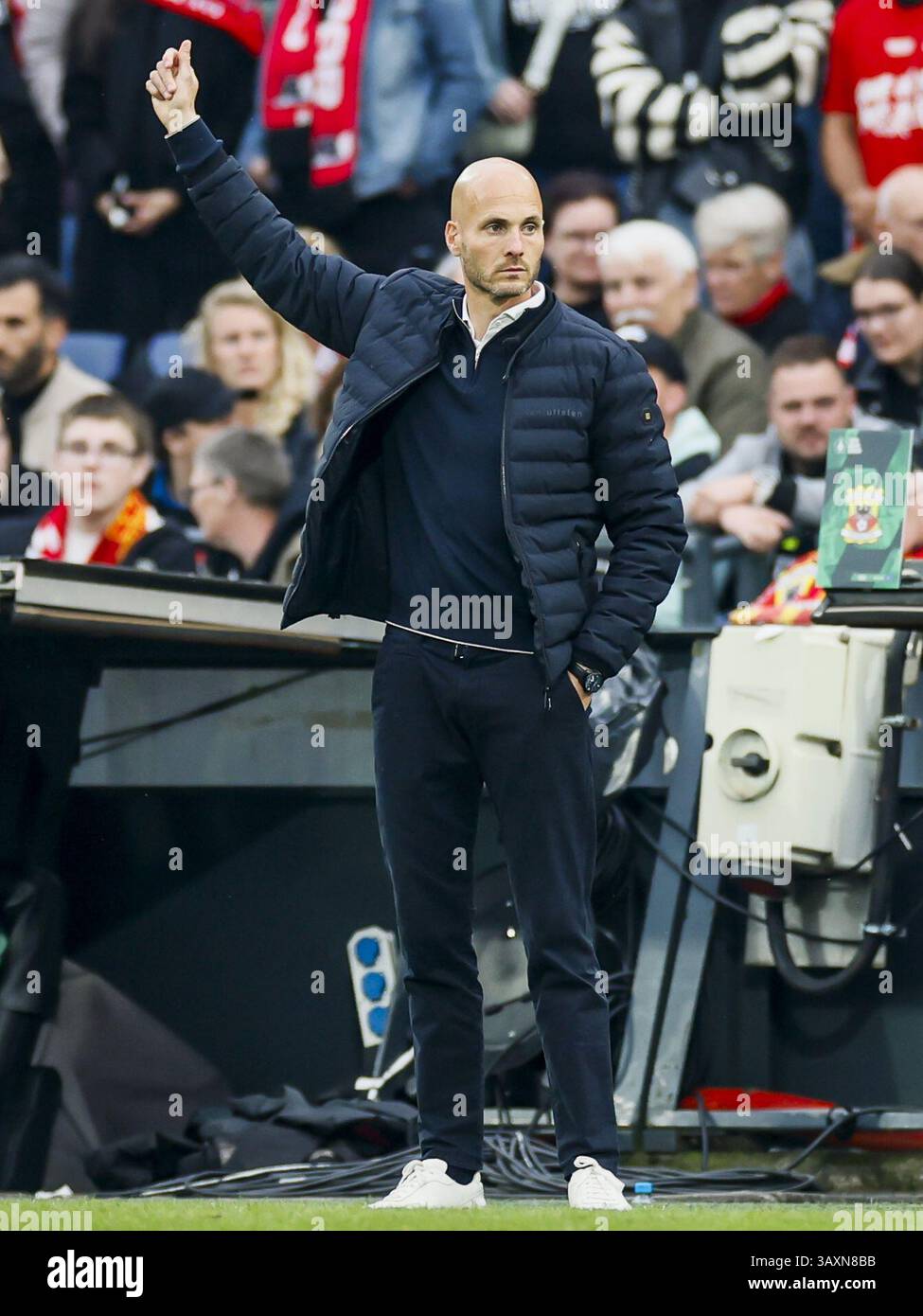 ROTTERDAM - Go Ahead Eagles coach Paul Simonis during the KNVB Cup ...