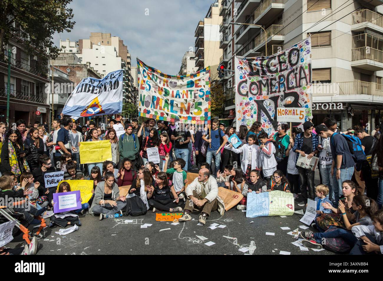 Seguridad en establecimientos hi-res stock photography and images - Alamy