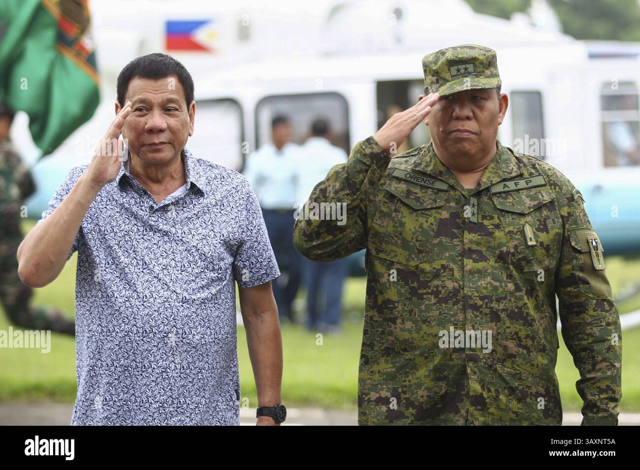 Philippine president rodrigo duterte salutes hi-res stock photography ...