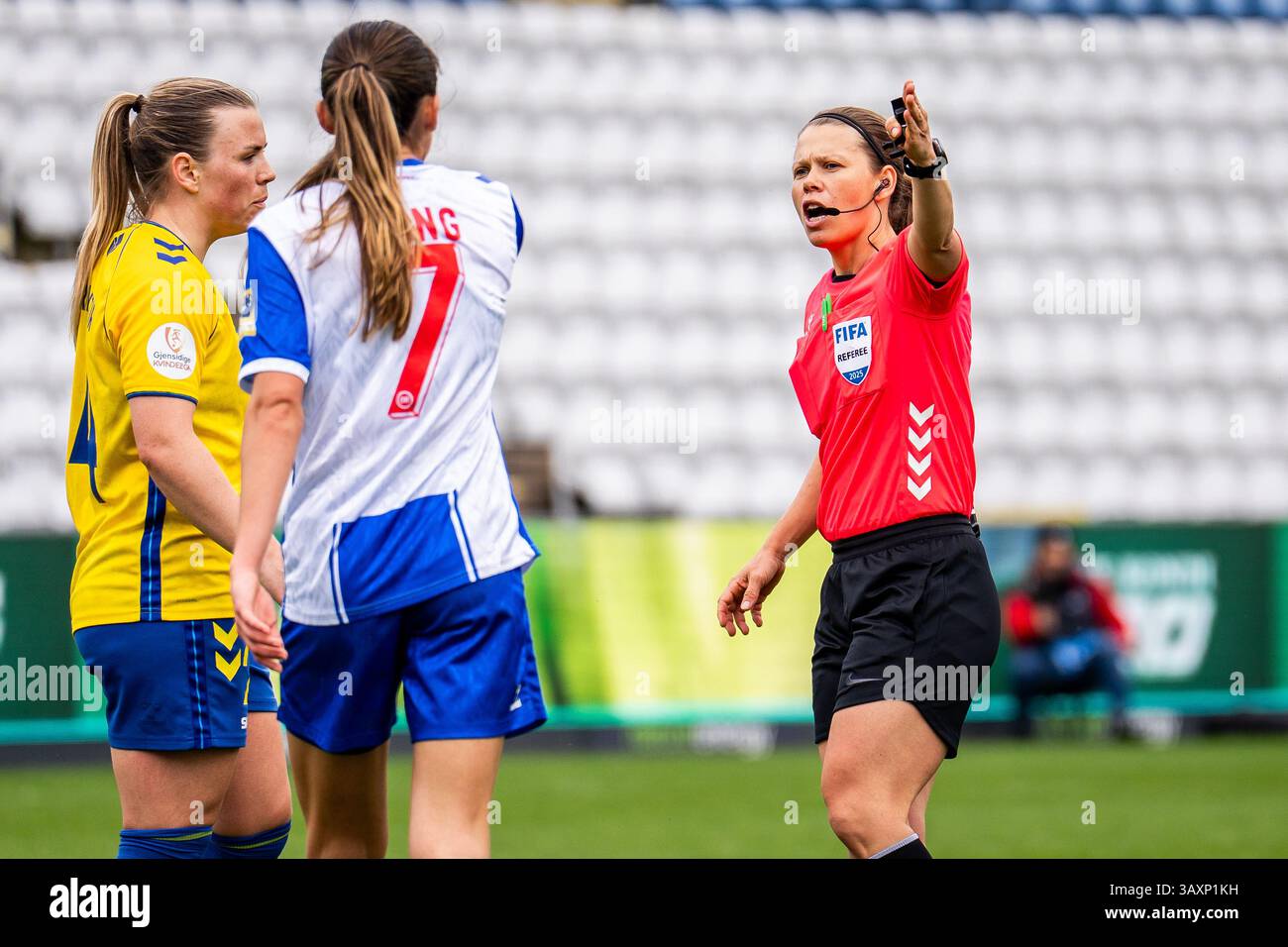 Odense, Denmark. 21st Apr, 2025. Referee Frida Klarlund seen during the ...