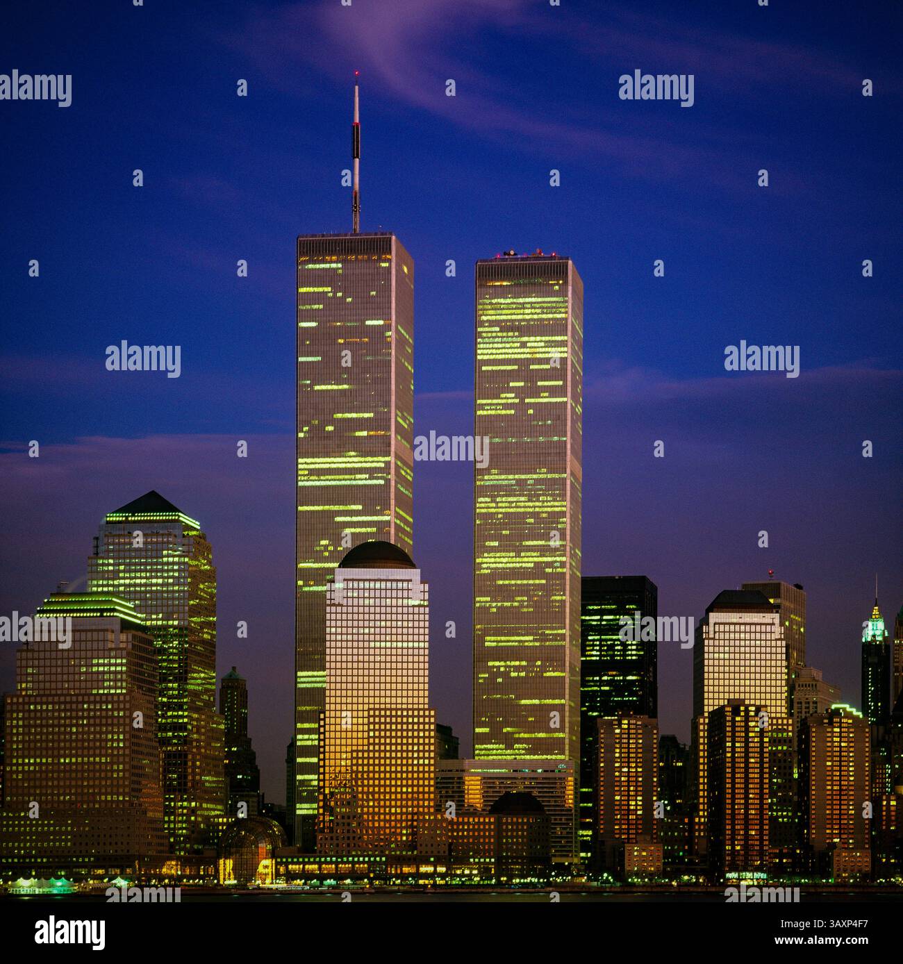 New York, vintage 1990s, lower Manhattan skyline, WTC World Trade ...