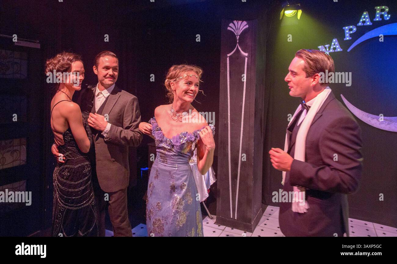 l-r: Ellen Francis (Jordan Baker), Morgan Val Baker (Nick Carraway ...