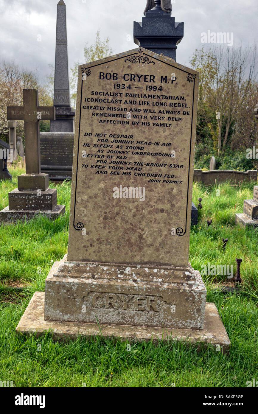 Grave of former M.P. Bob Cryer. Undercliffe Cemetery, Bradford Stock ...