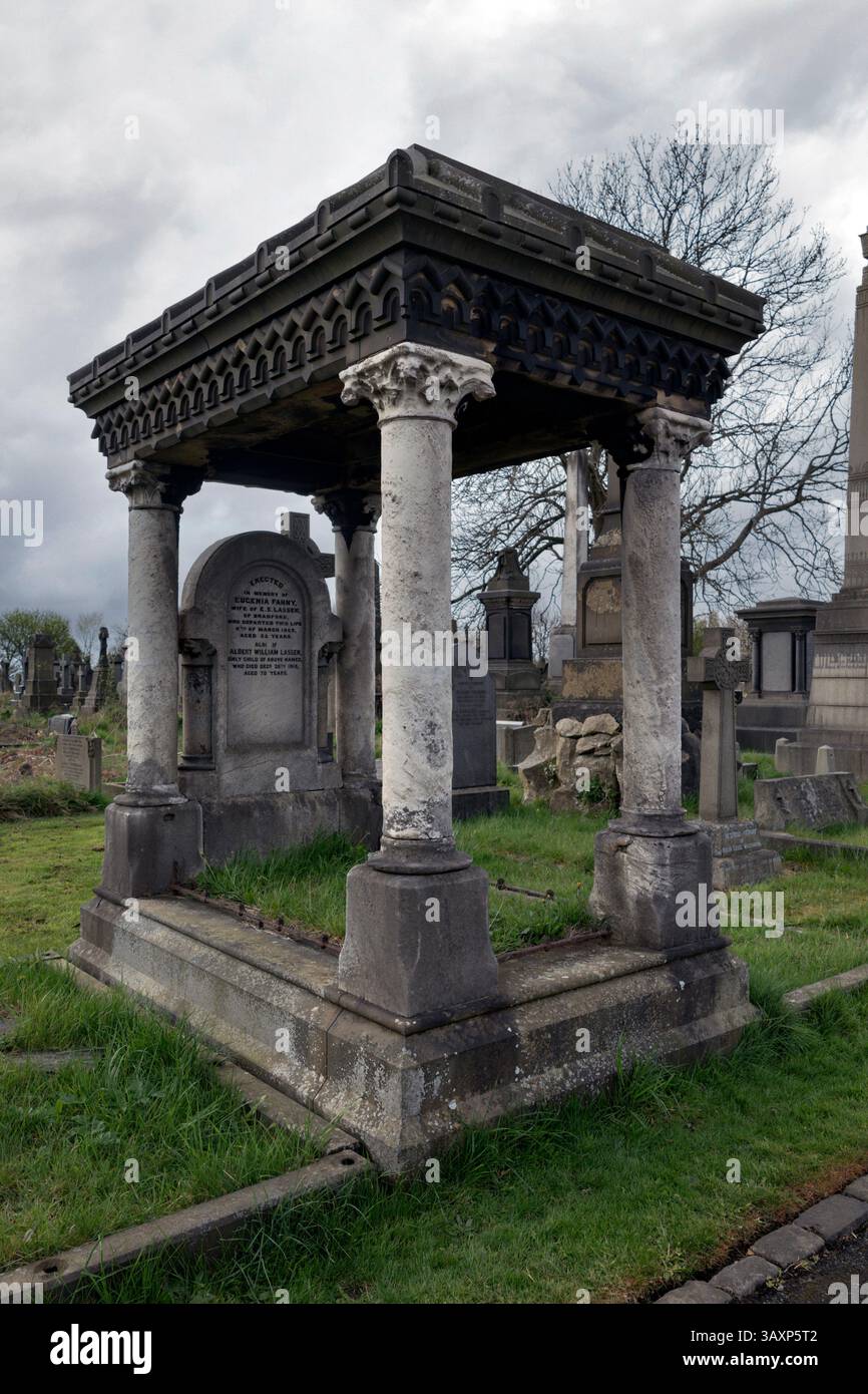 Grave of the Lassen family. Undercliffe Cemetery, Bradford Stock Photo ...