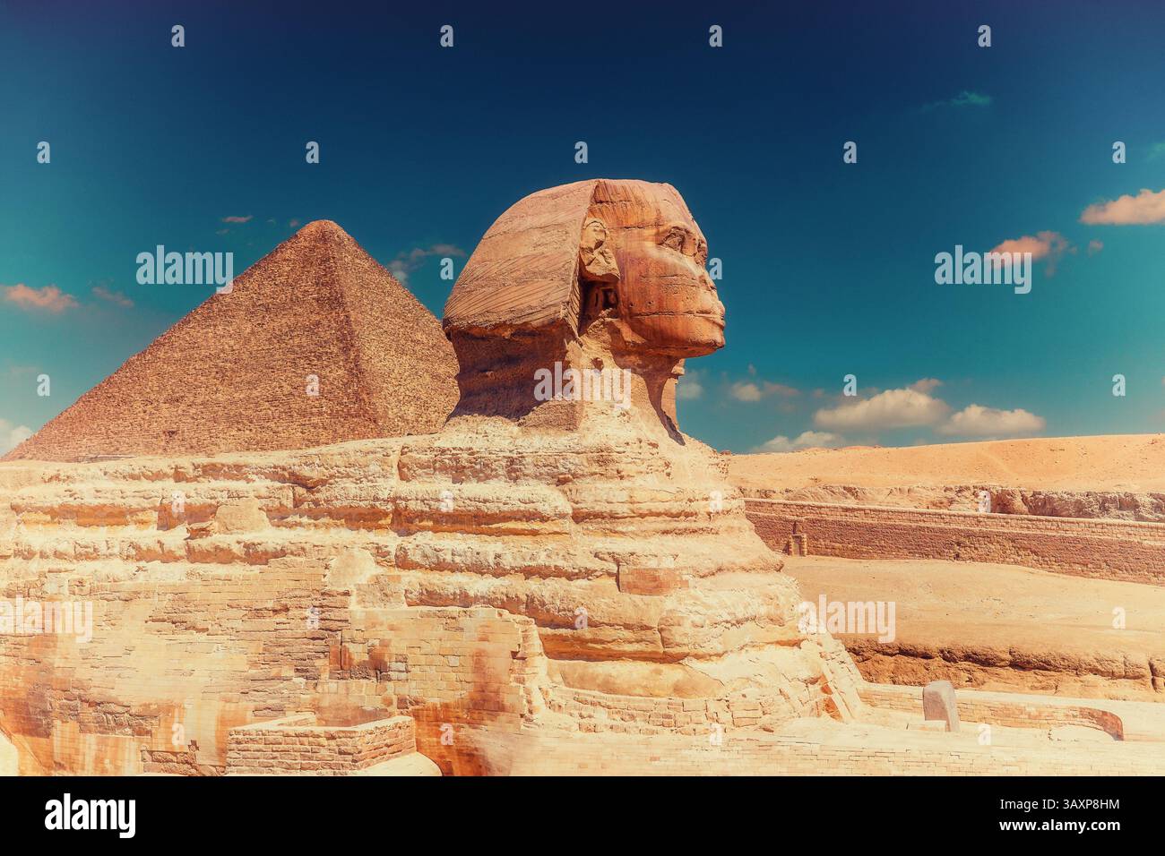 Pyramids pyramid giza cheops hi-res stock photography and images - Alamy