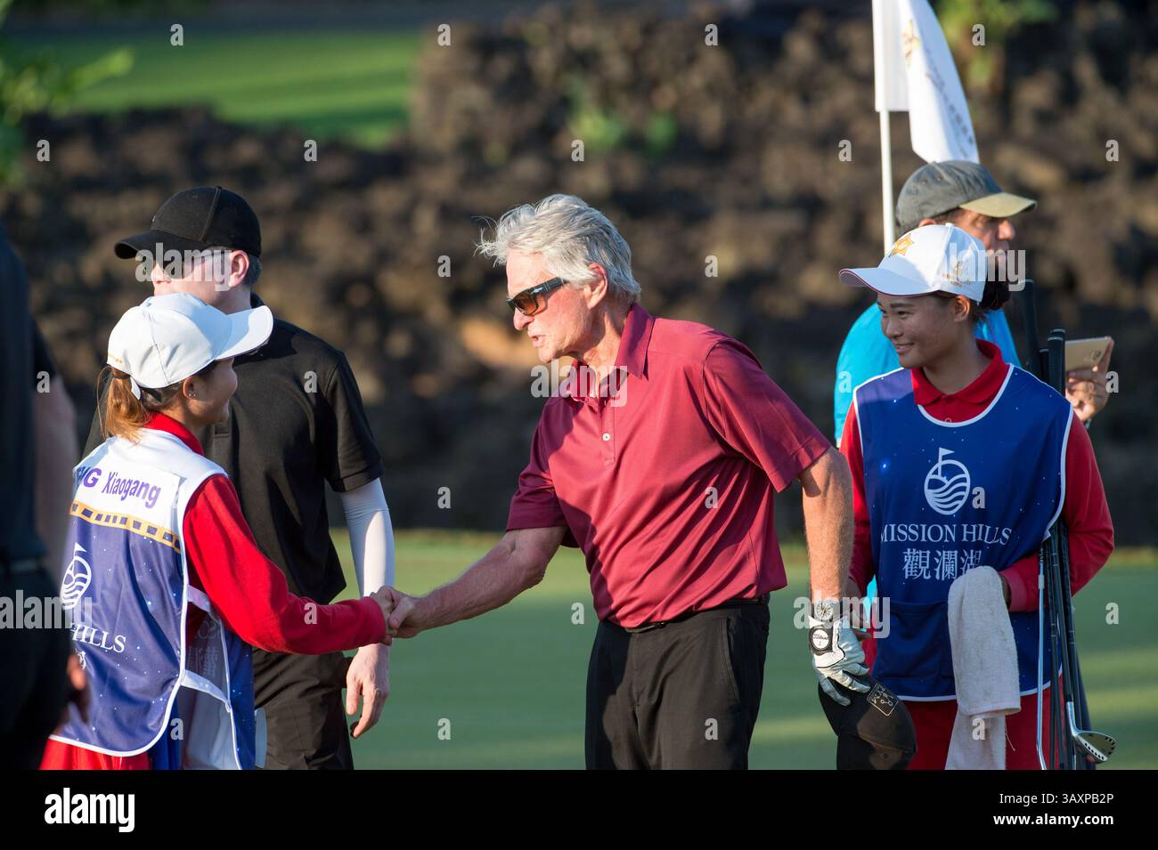 Gary player and his caddy hi-res stock photography and images - Alamy