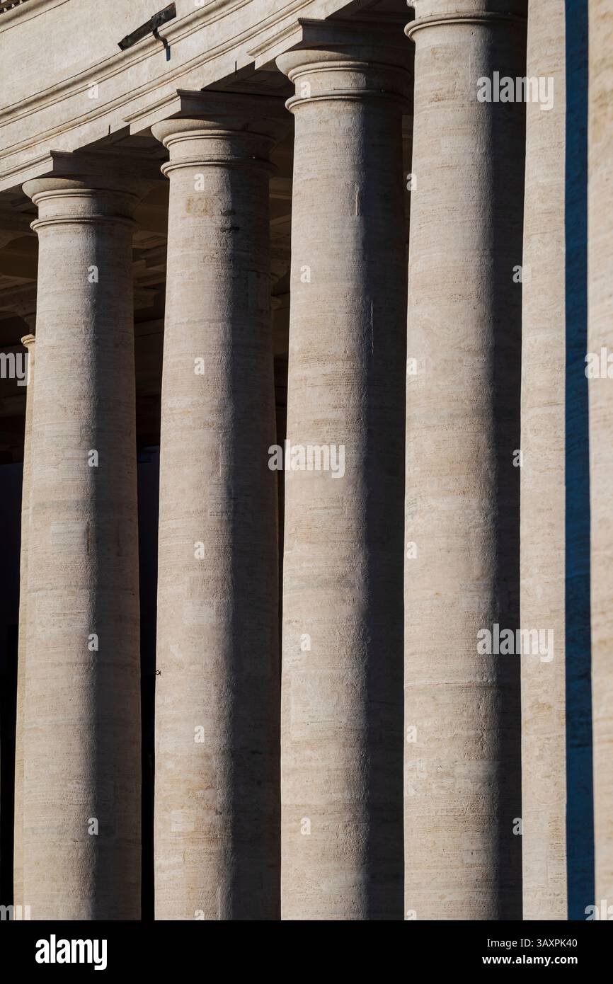 The colonnade of saint Peter Square in the Vatican City in Rome Stock ...