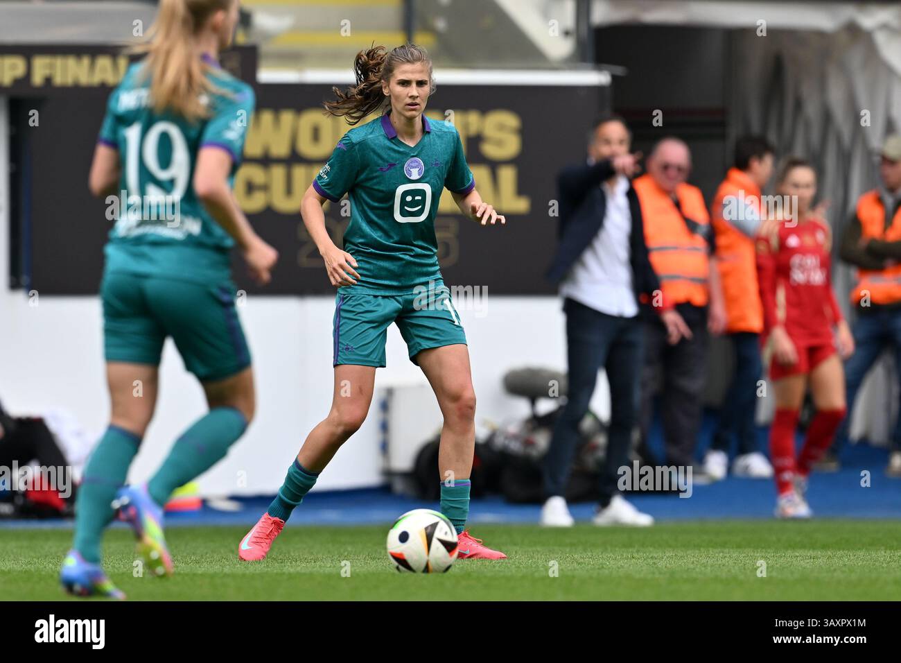 Marie Minnaert (13) of Anderlecht pictured during a female soccer game ...
