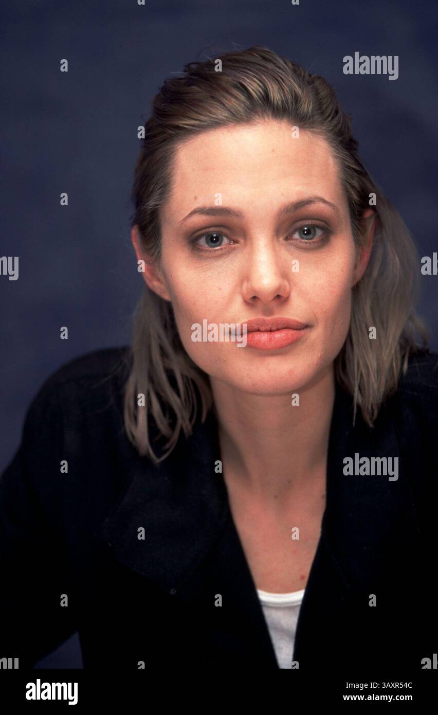 Dec 1, 1999 - Hollywood, California, U.S. - Actress ANGELINA JOLIE ...