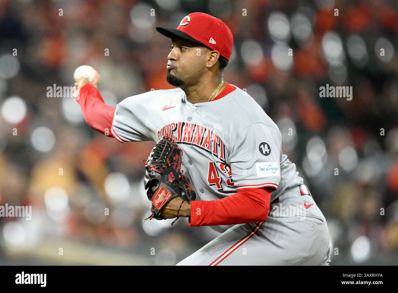 Cincinnati Reds relief pitcher Alexis Diaz (43) in action during a ...