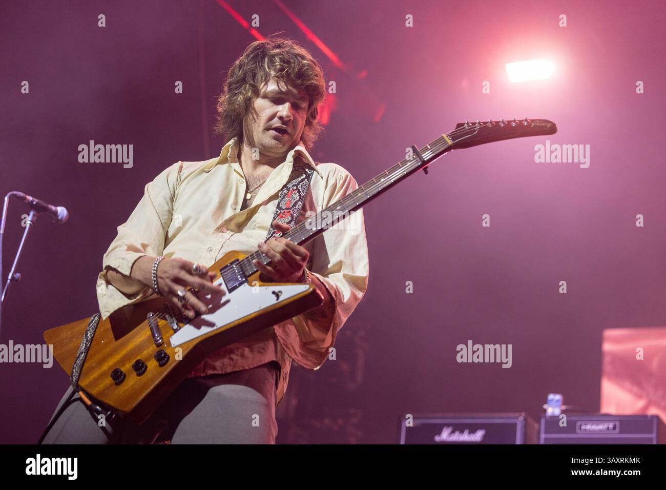 Indio, USA. 20th Apr, 2025. Declan Mehrtens of Amyl and the Sniffers ...