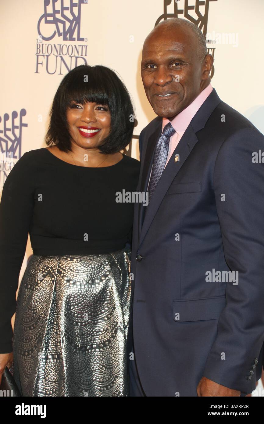 Harry carson and wife hi-res stock photography and images - Alamy