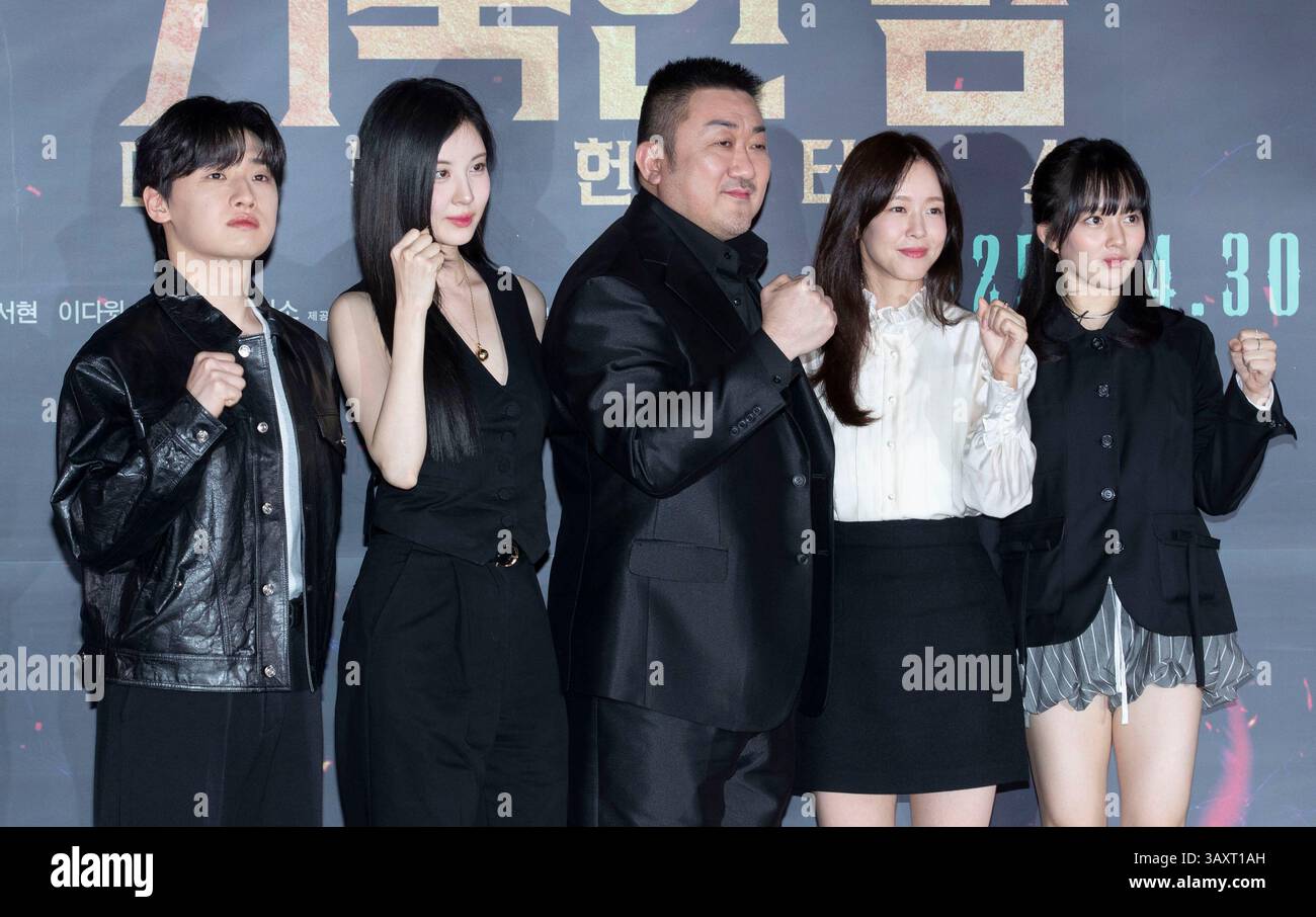 21 April 2025 – Seoul, South Korea: (L to R) South Korean Actors Lee Da-wit, Seohyun, member of ...