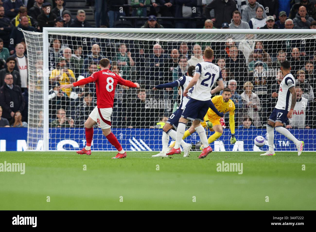 LONDON, UK - 21st Apr 2025: Elliot Anderson of Nottingham Forest scores ...