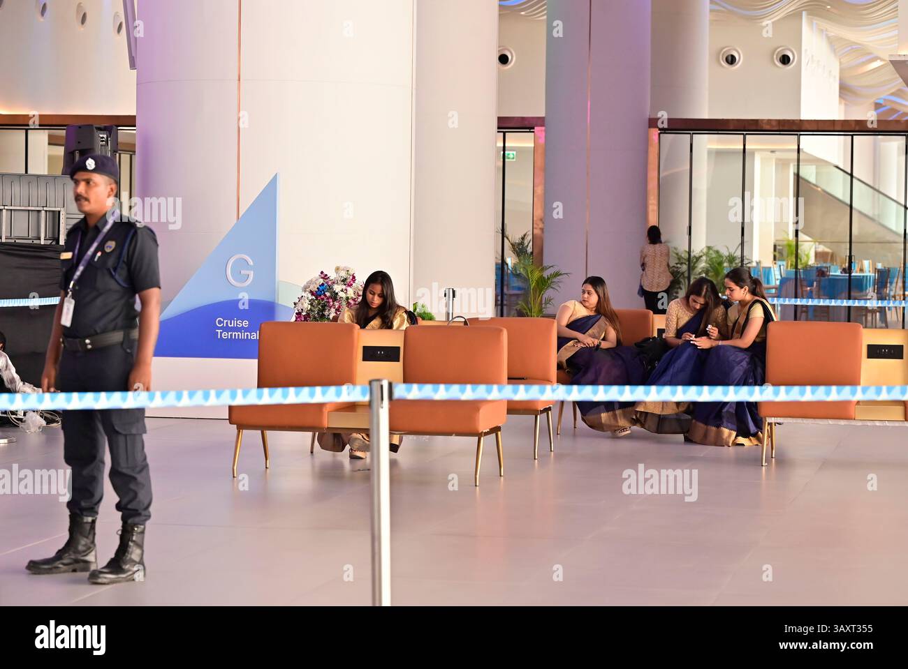 Mumbai, India. 21st Apr, 2025. MUMBAI, INDIA - APRIL 21: Inside view during commencement ...