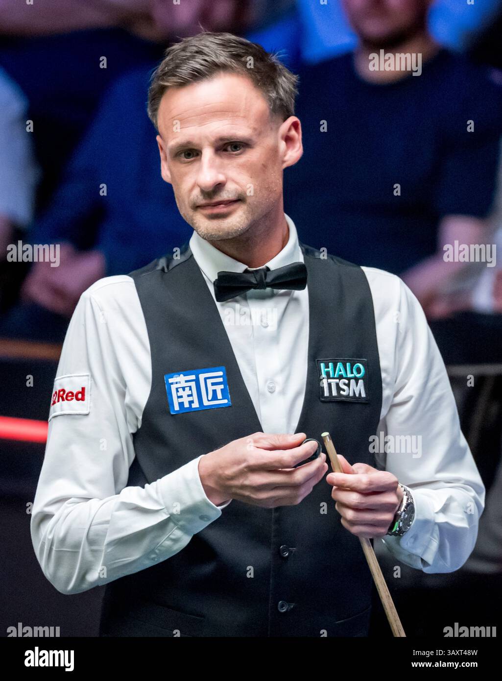 David Gilbert during his match against Si Jiahui (not pictured), during ...