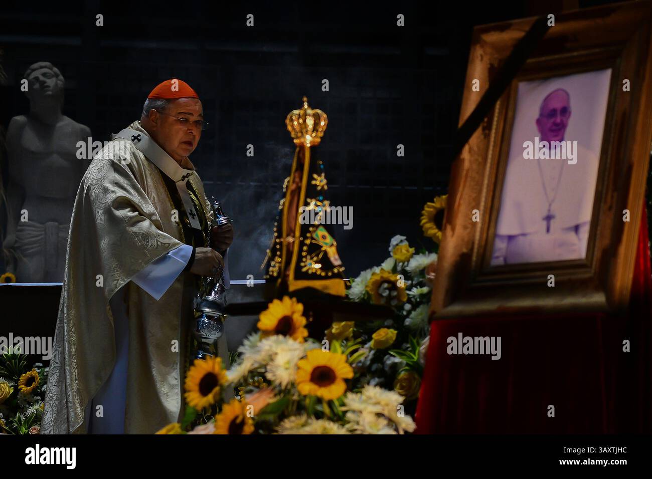 Rio De Janeiro, Brazil. 21st Apr, 2025. The Archbishop of Rio de ...