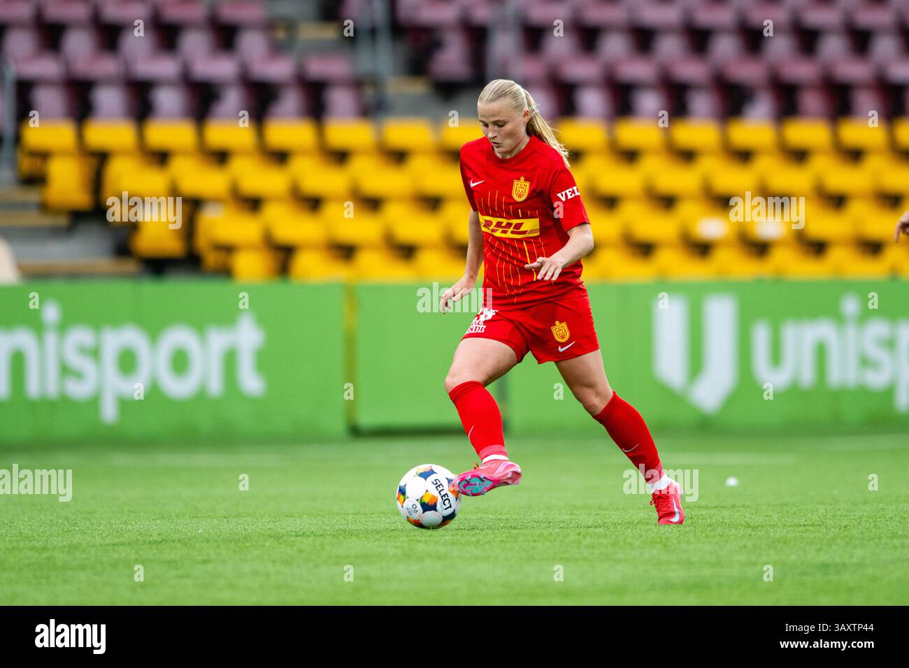 Farum, Denmark. 21st Apr, 2025. Cecilie Larsen (28) of FC Nordsjaelland ...