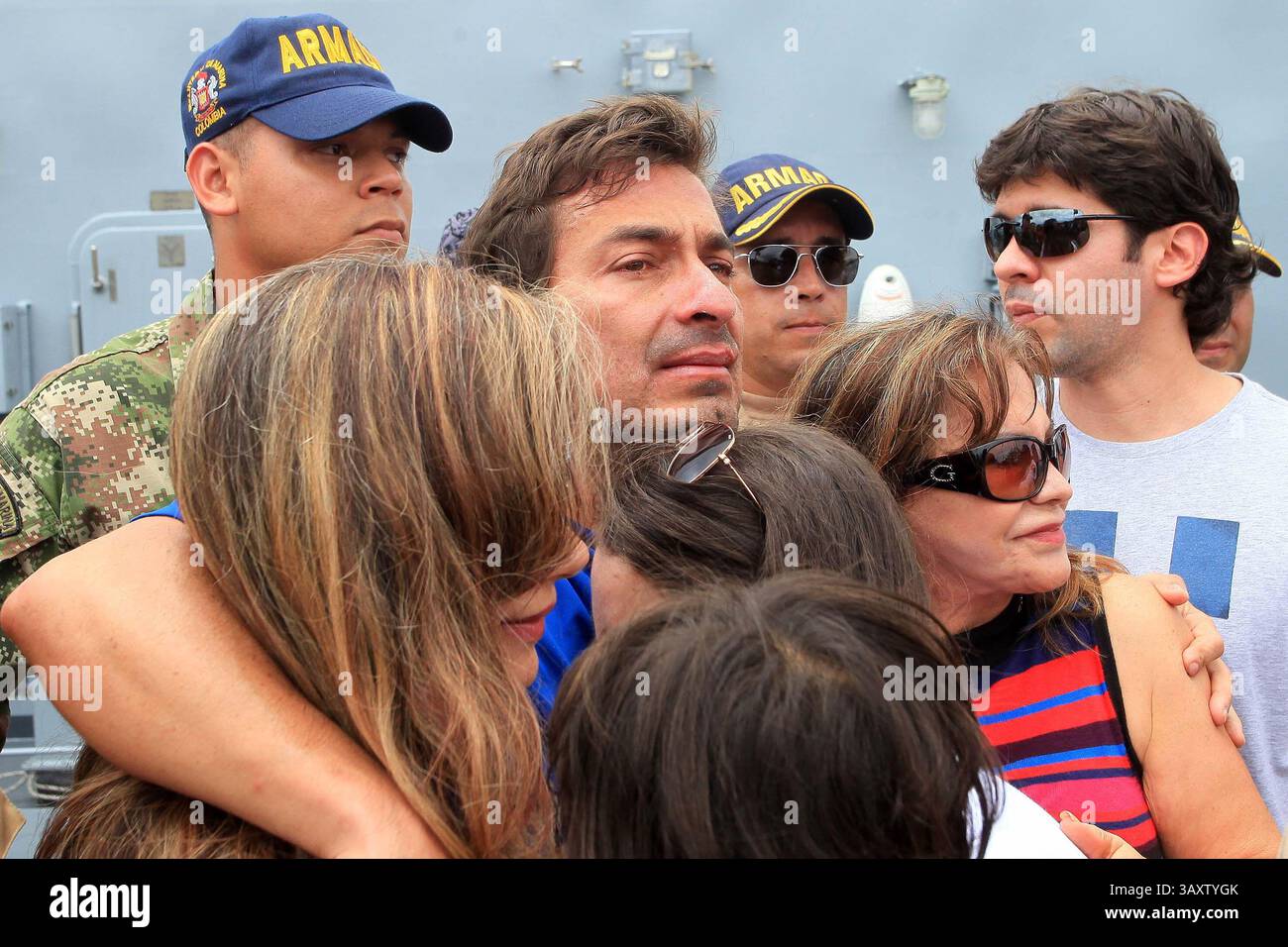 Isla azul y blanco hi-res stock photography and images - Alamy
