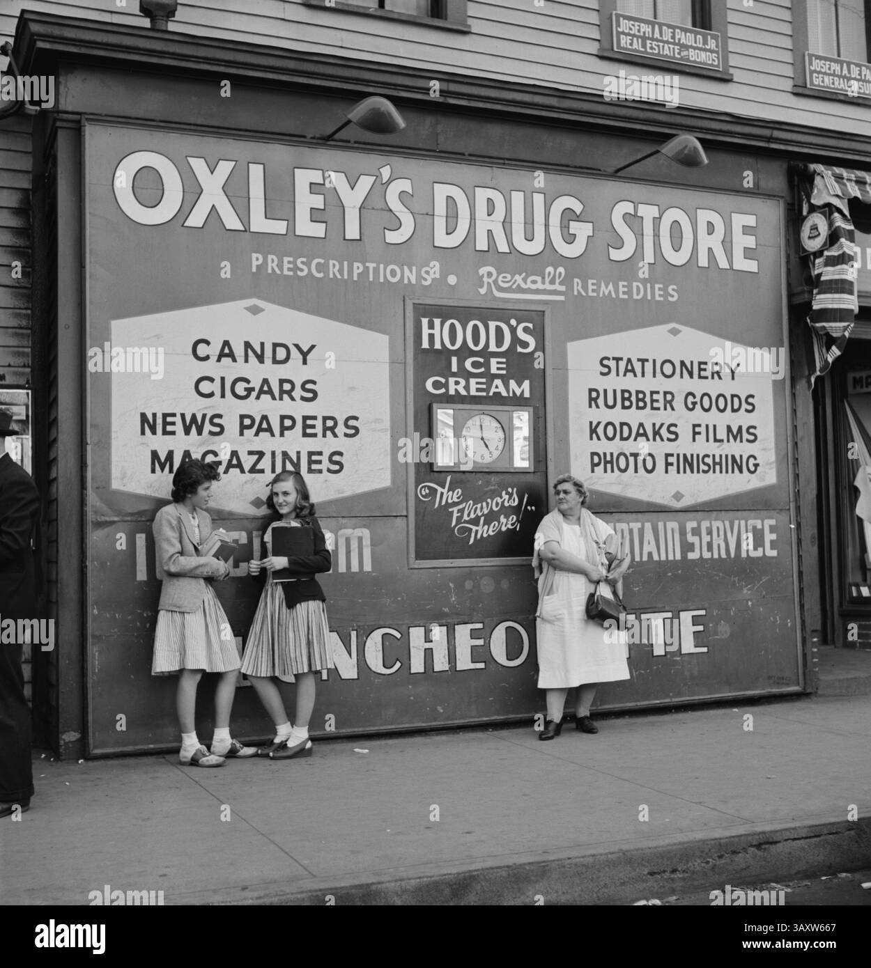 2012 sign Black and White Stock Photos & Images - Alamy