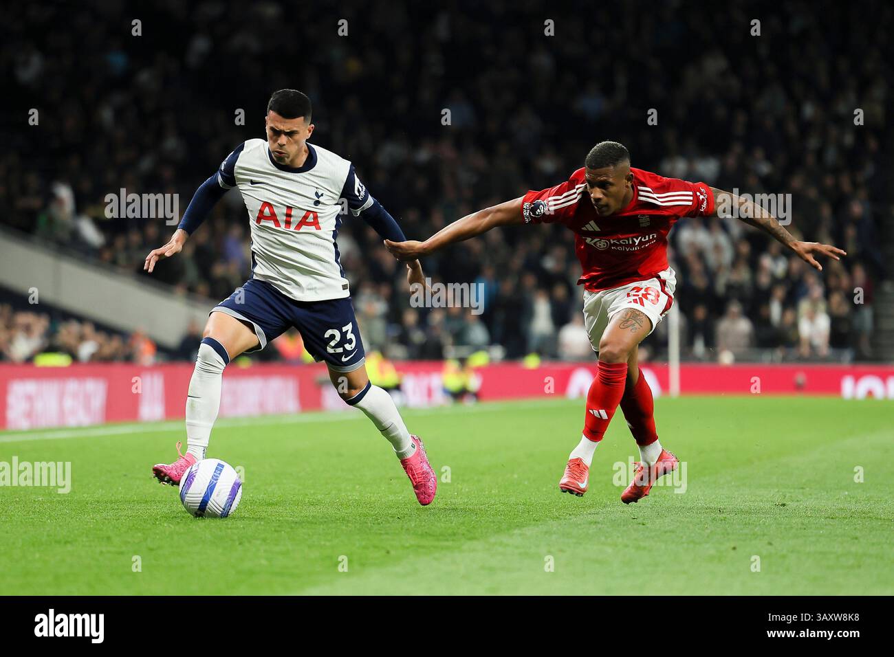 Tottenham Hotspur Stadium, London, UK. 21st Apr, 2025. Premier League ...