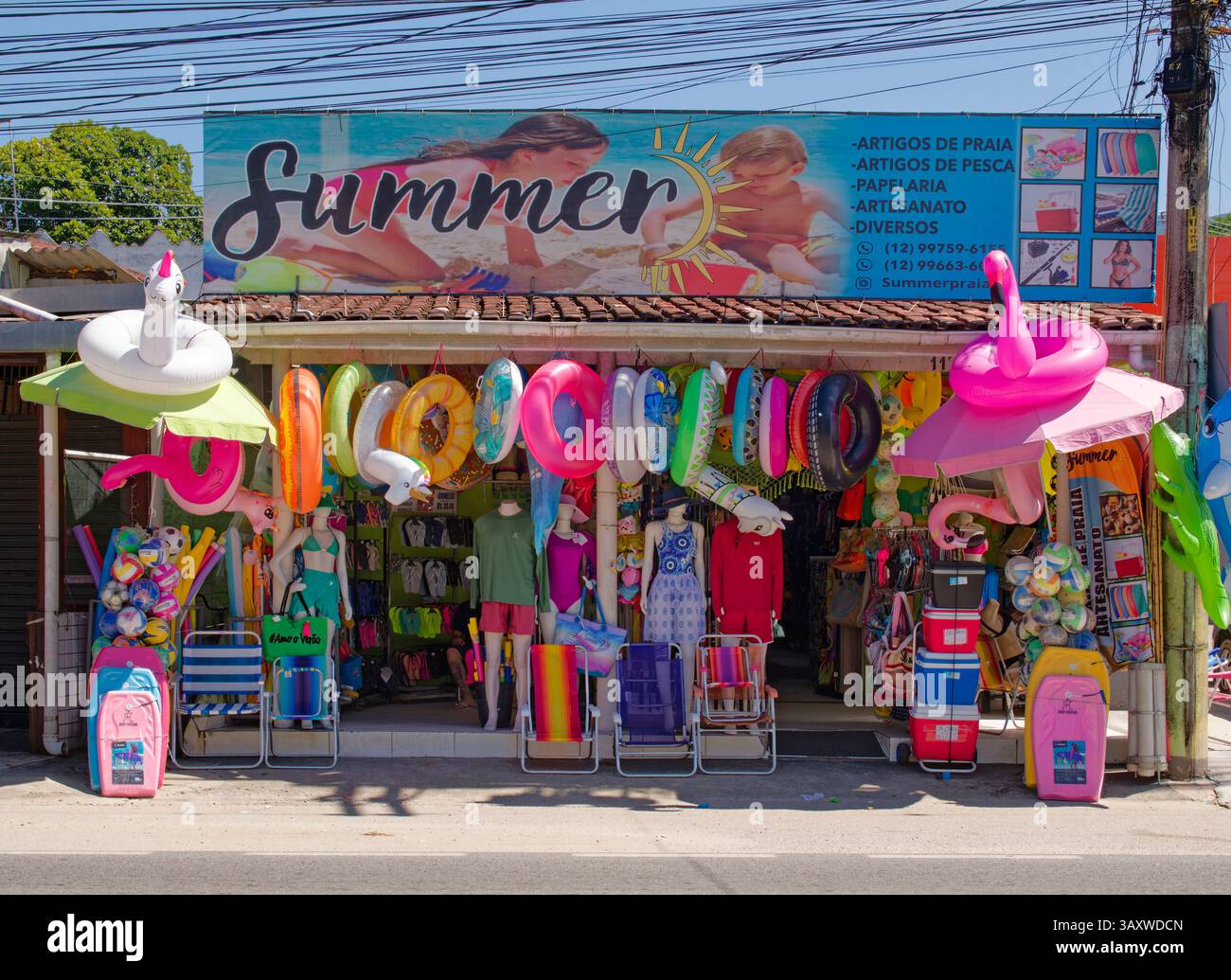 Beach store in Sape Ubatuba Brazil Stock Photo - Alamy