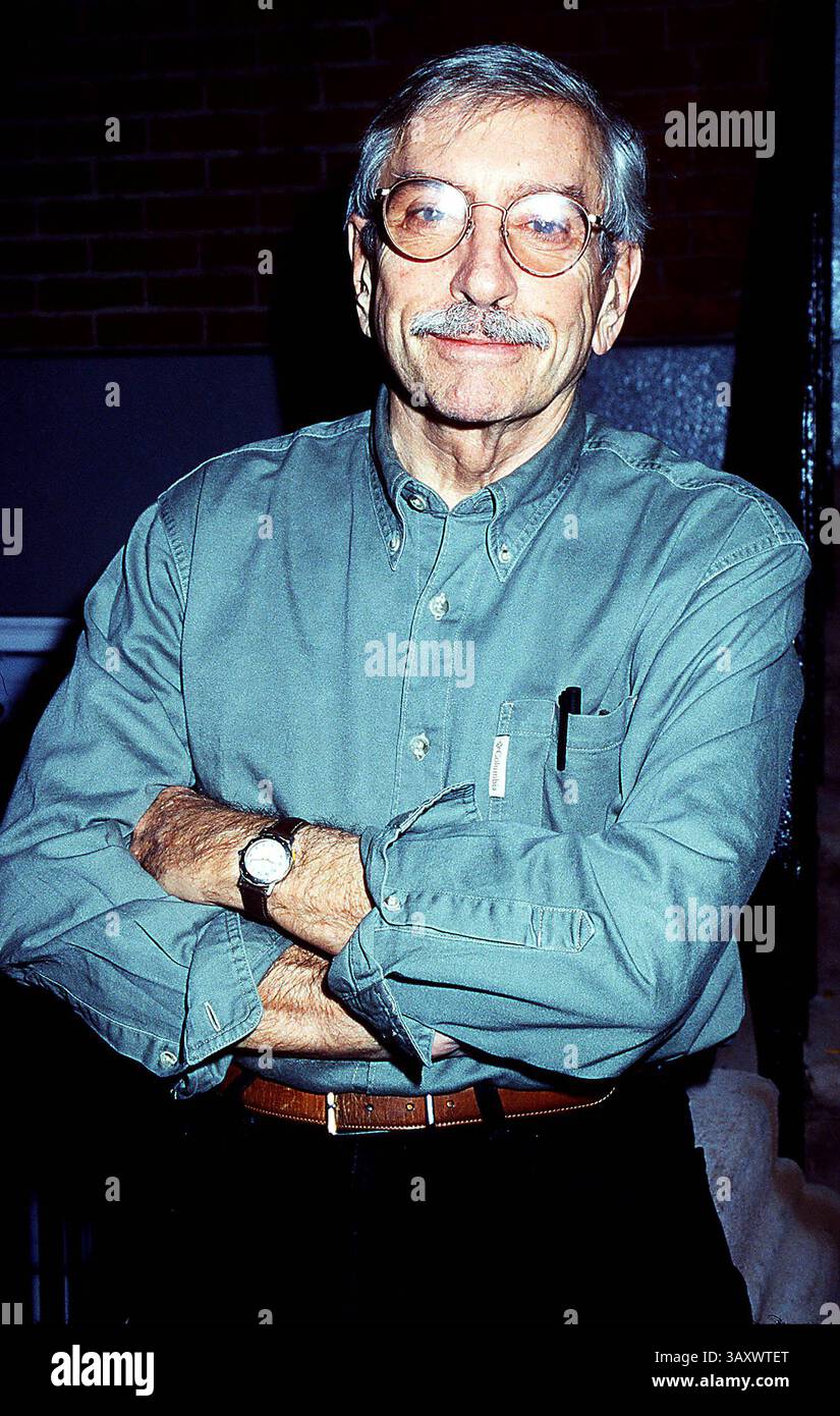 Edward albee zoo story hi-res stock photography and images - Alamy