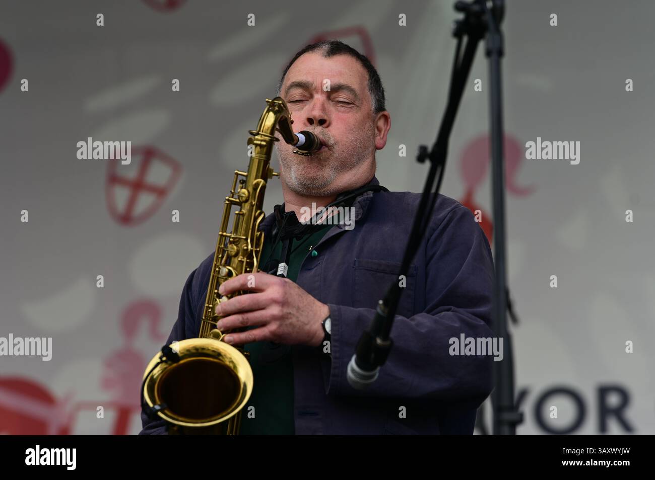 Collective activities hi-res stock photography and images - Alamy