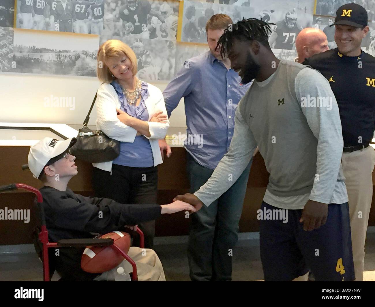 October 11, 2016 - Ann Arbor, MI, USA - Larry Prout Jr., left, and ...