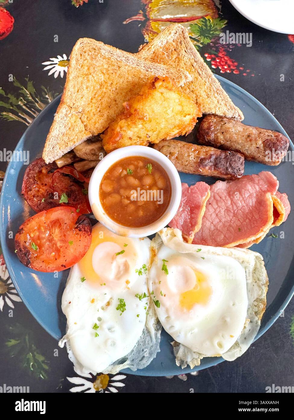Full english breakfast in cafe Stock Photo - Alamy