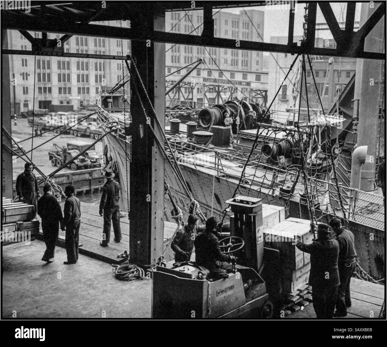 Atlantic Convoys WW2 1940s. Ships loading for convoy at port of ...