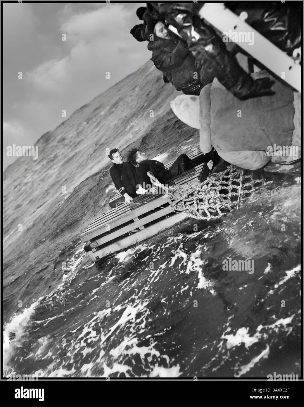 Ww2 convoys atlantic hi-res stock photography and images - Alamy