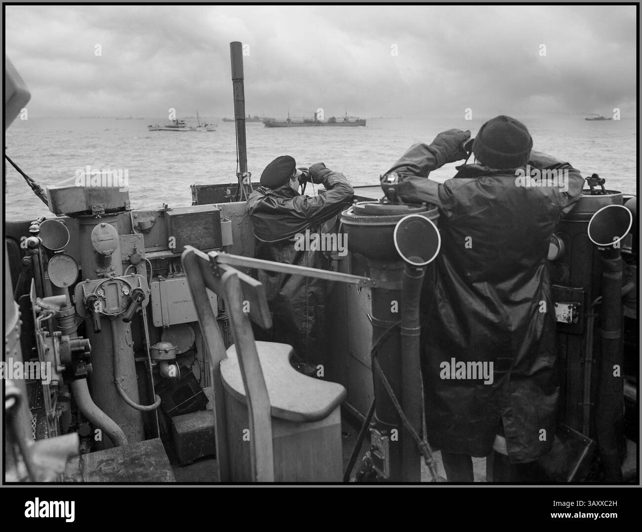 Atlantic Convoys. WW2 Officers on the bridge of a destroyer, escorting ...