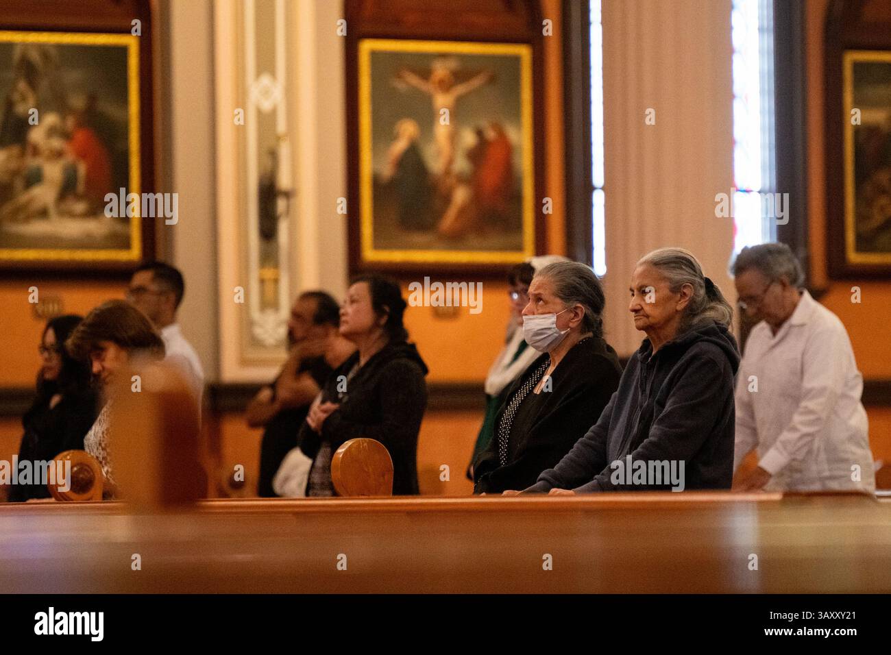 Sacramento, Ca, USA. 21st Apr, 2025. Fr. Michael O'Reilly give a ...